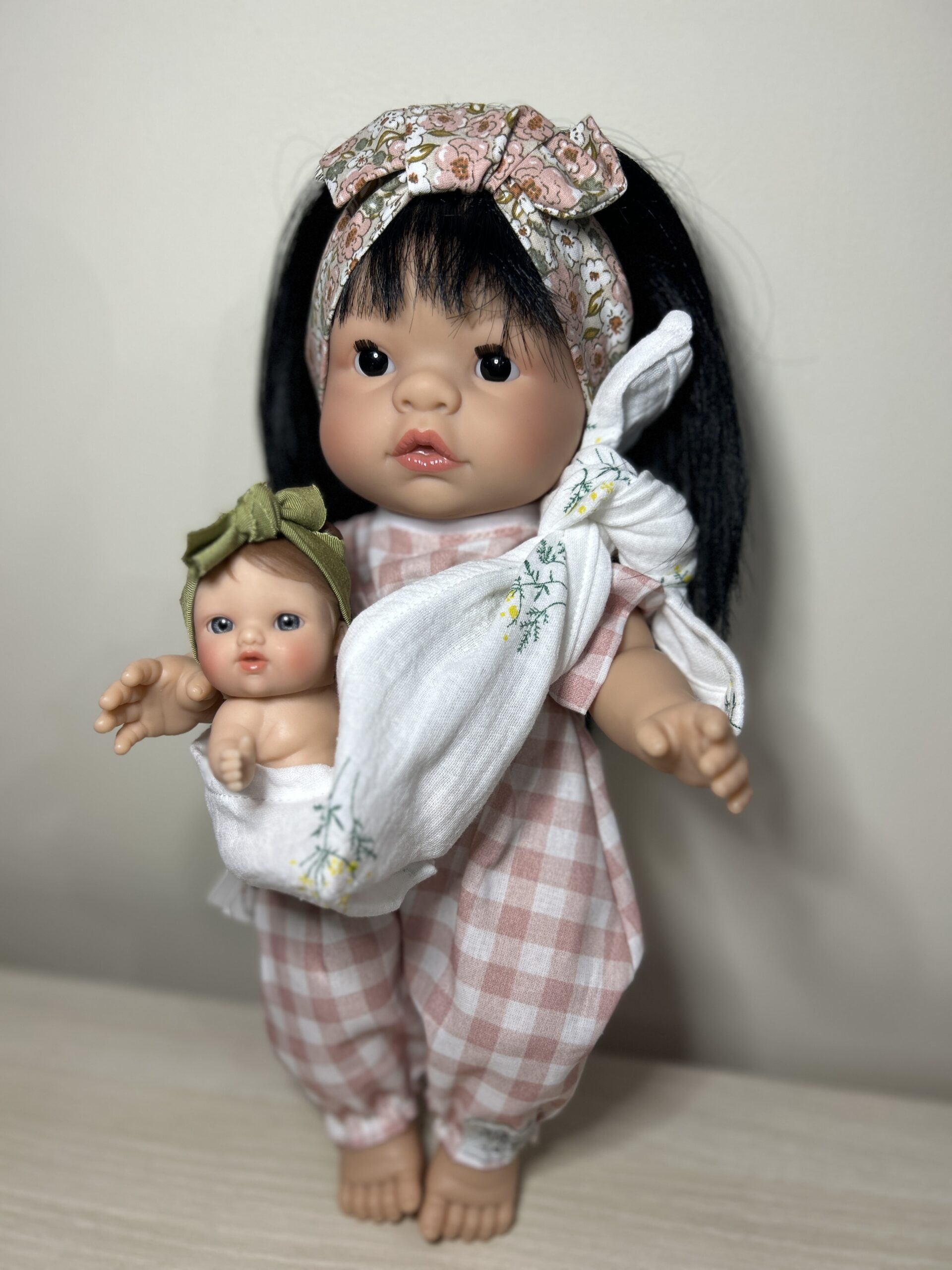 Doll with a baby - Sandra Dolls